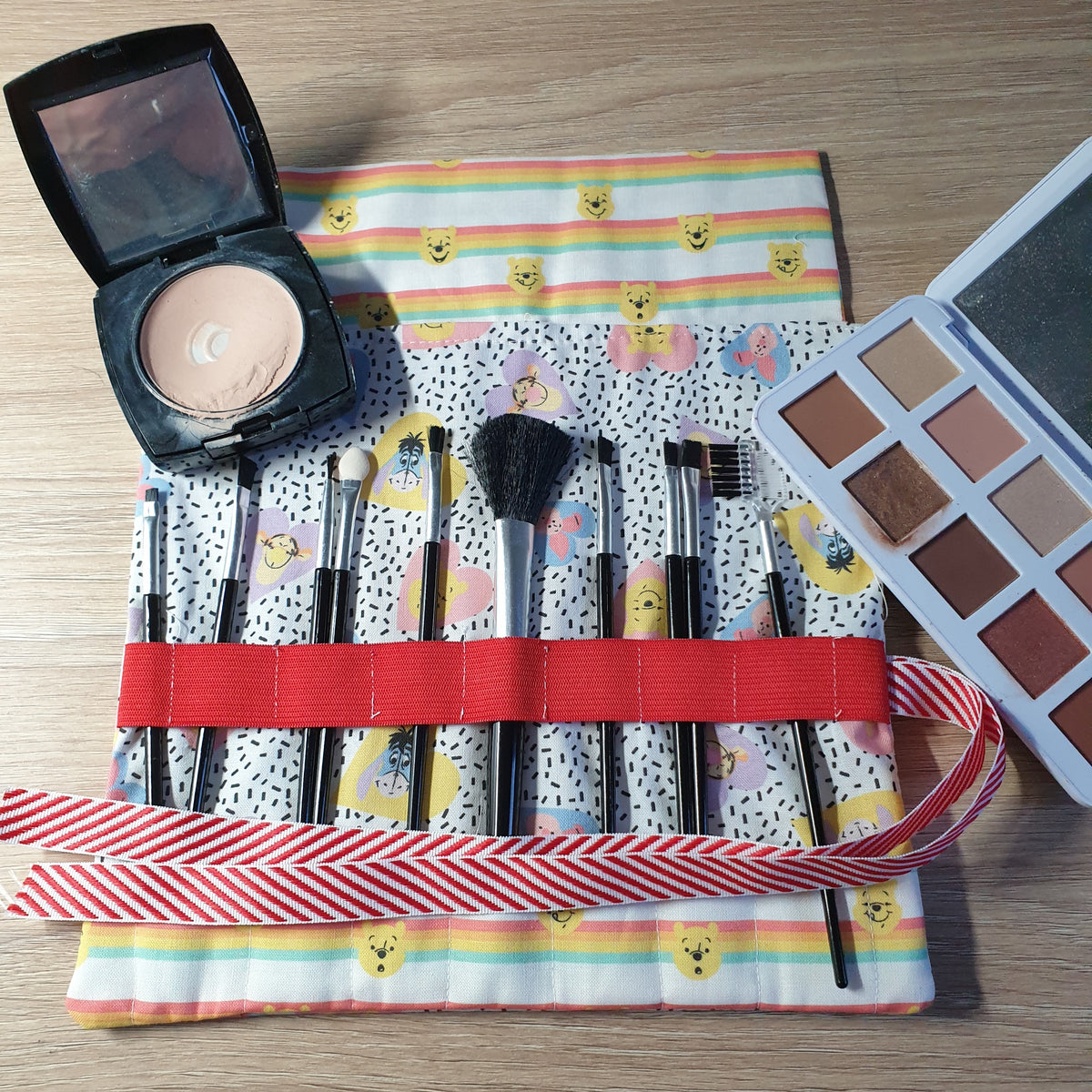 Easy Sewing Pattern for Make Up Brush Roll | Beginner Friendly - Happy ...