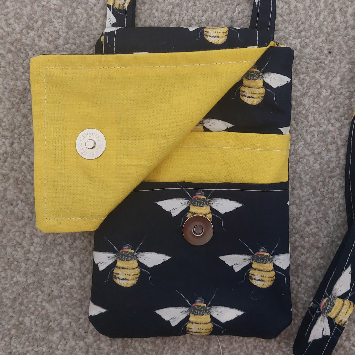 PHOEBE Phone Bag pdf Sewing Pattern for Beginners – Happy Days Sewing