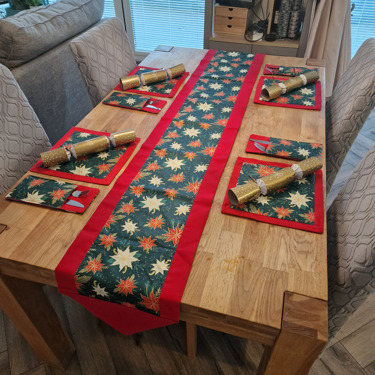 Table Runner with Border Sewing Pattern | Easy DIY Home Decor - Happy ...