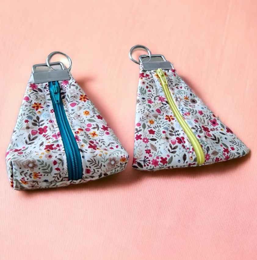 Beginner Sewing Pattern: Key Fob Zipper Purse | Easy DIY Craft ...