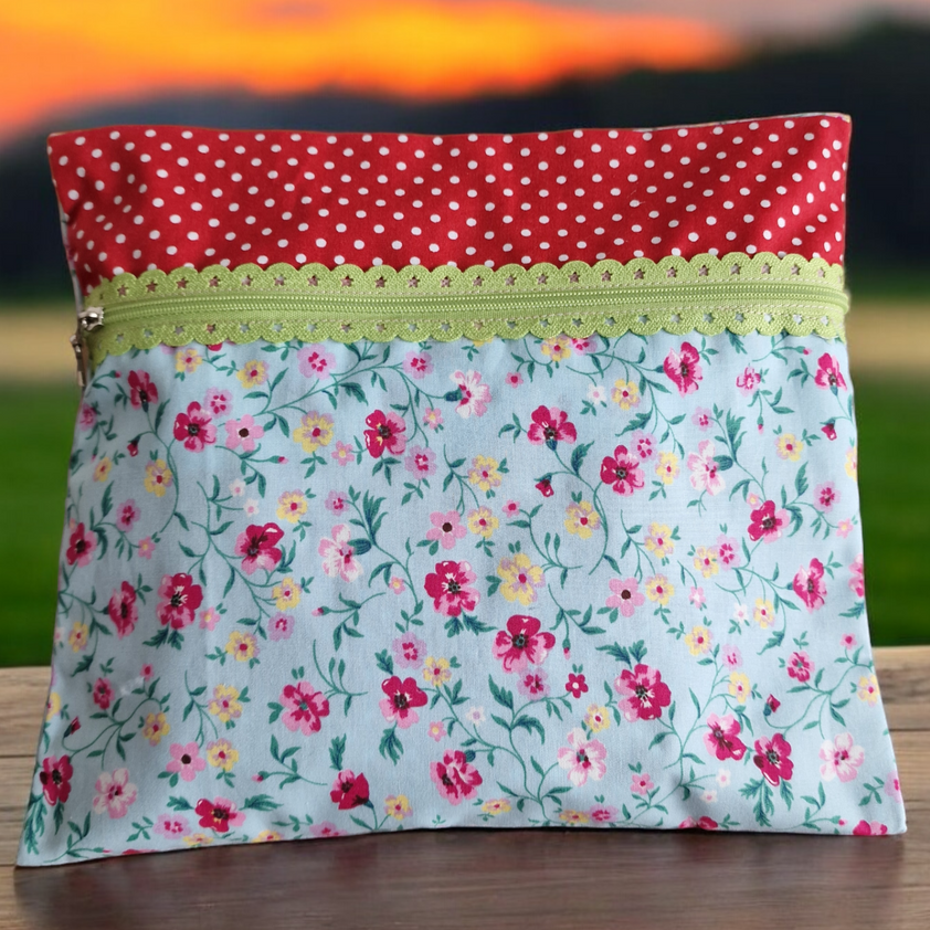 Beginner Sewing Pattern: VANESSA Lace Zipper Pouch with French Seams ...